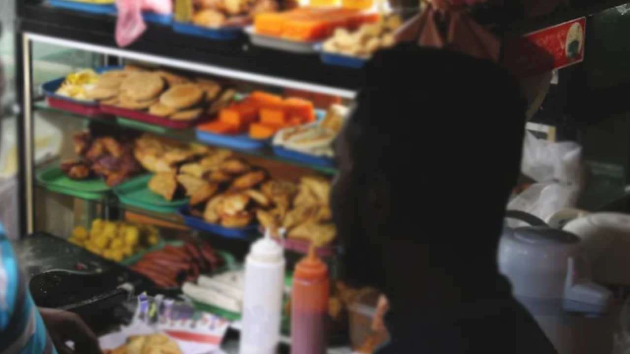 பேருந்துகளுக்கு உணவு வழங்கும் உணவகங்களை ஒழுங்குபடுத்த கோரிக்கை | Sri ...